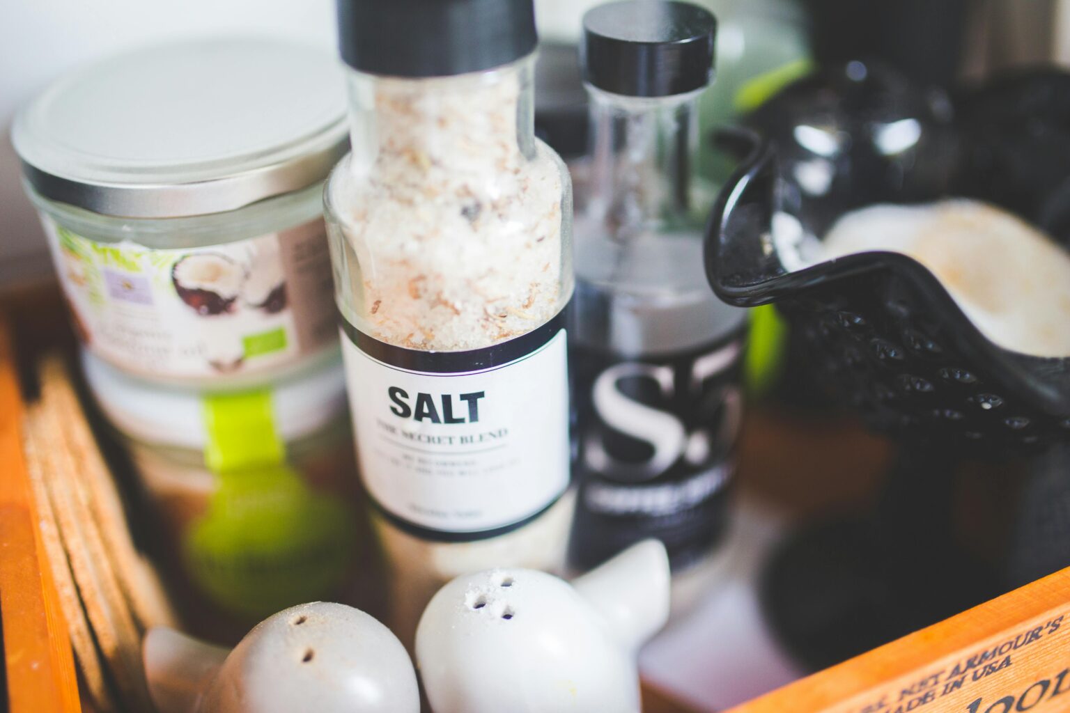 Salt for Migraines: Benefits-Risks-How to Use it in 2025